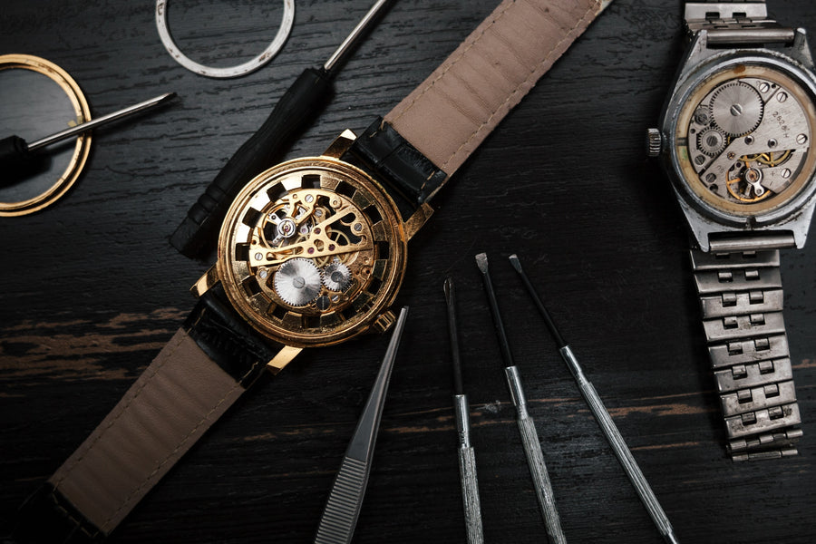 Classic and Minimalist Roman Numeral Square Dial Quartz Watches ...